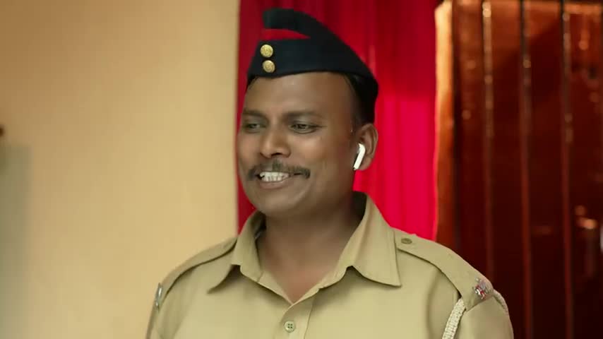 Appi Aamchi Collector 12th November 2022 Episode 70 - gillitv